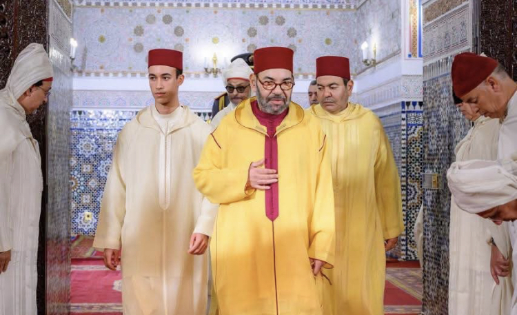 الملك يؤدي غدا صلاة العيد بمسجد أهل فاس بالرباط